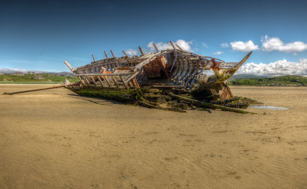 Bunbeg Wreck by Vlad M / 500px