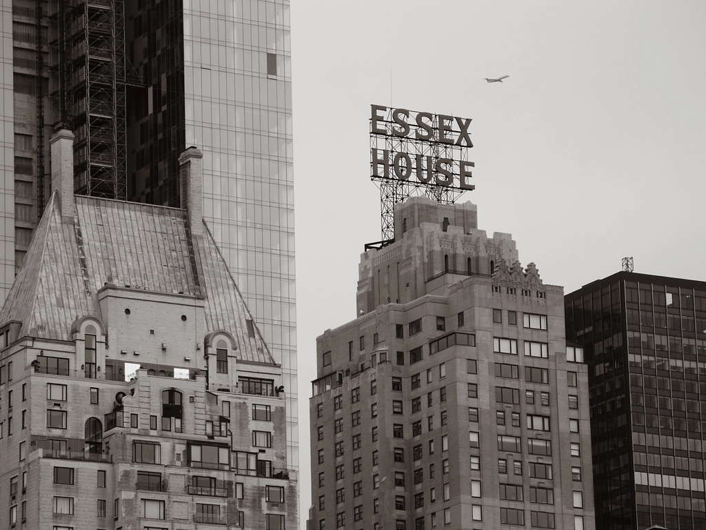 10 Iconic Signs In New York City ~ Hello, Big Apple