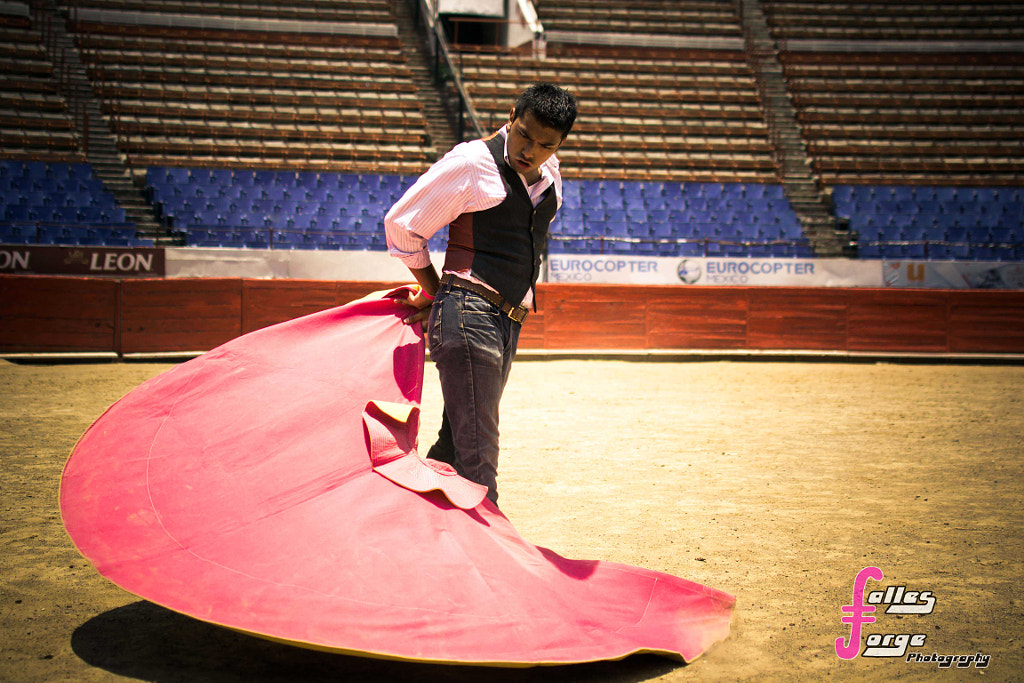 Daniel Delgado Elizalde BULL FIGHTING (TRAINING) PHOTOSHOOT by Jorge ...