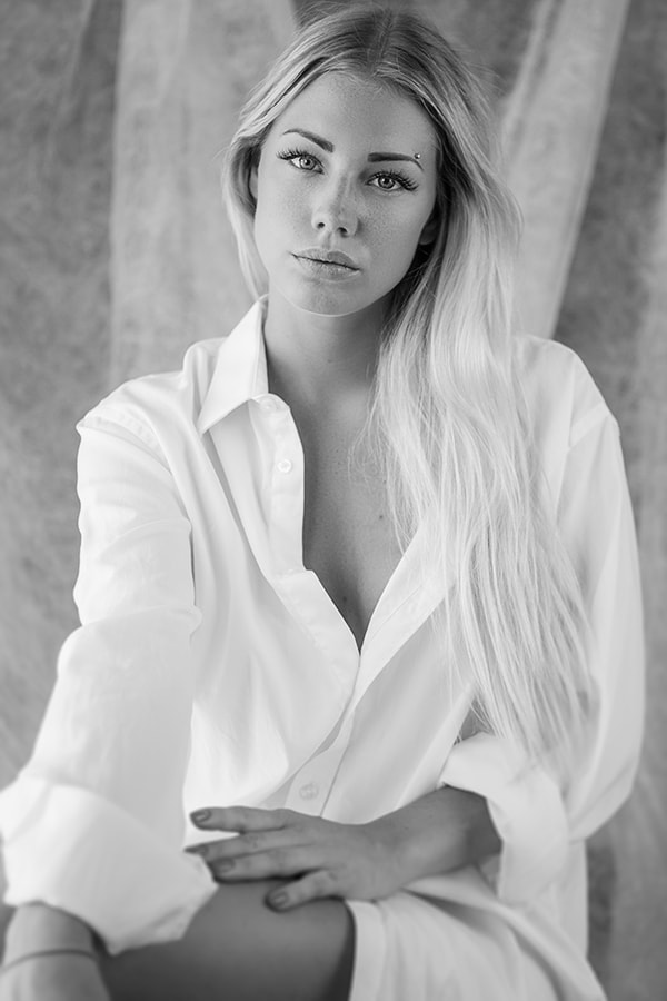 Meet Anna by Andreas Sundqvist / 500px