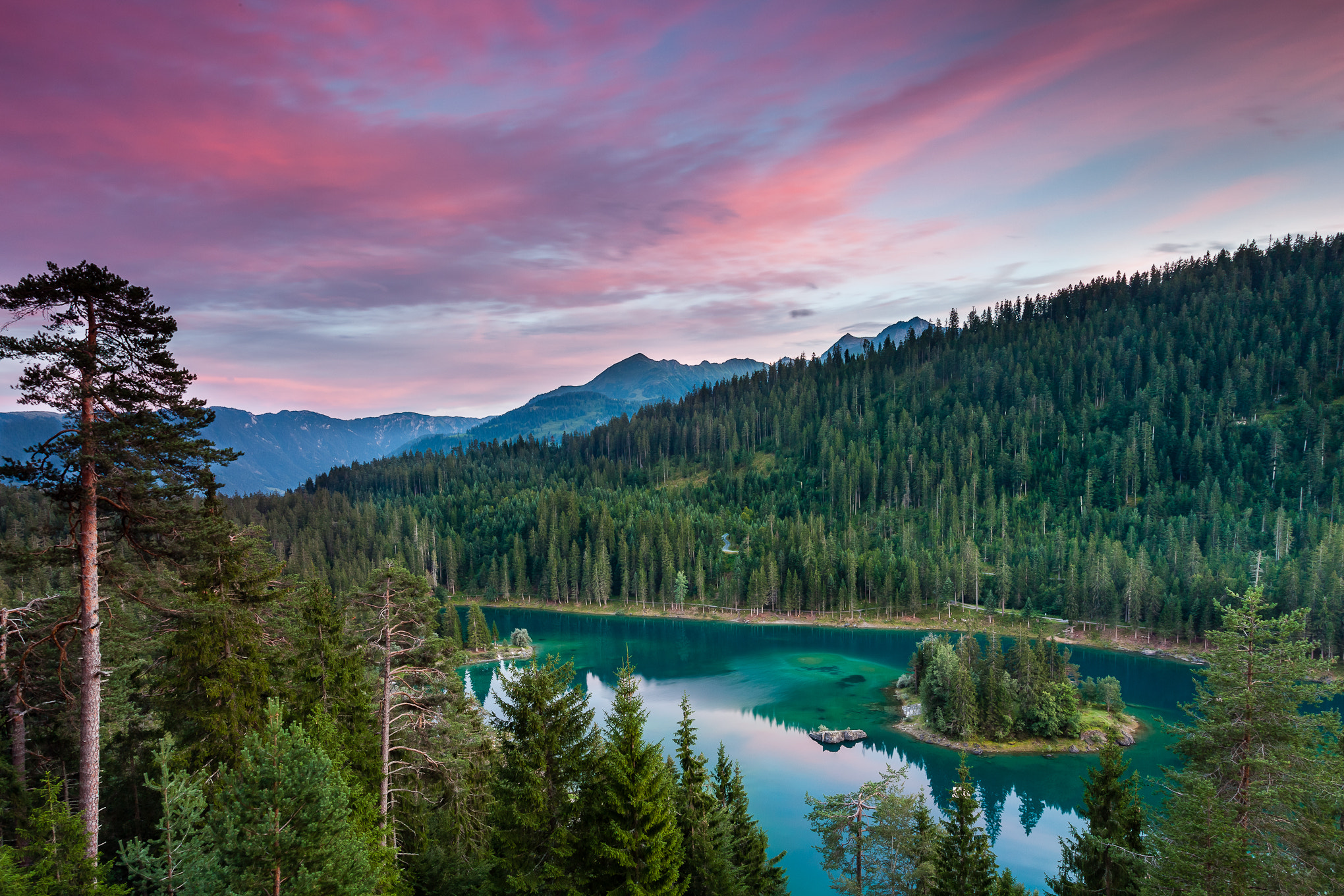 Caumasee am Abend by Raphael Messmer - Photo 80472959 / 500px