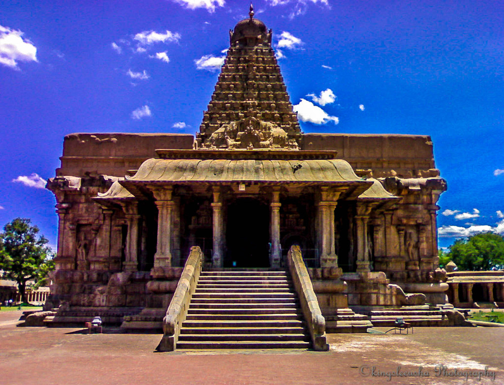 Tanjore Temple by Kingslee Rathinam / 500px
