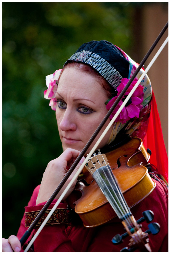 Gypsy Violin by Dave Bledsoe / 500px