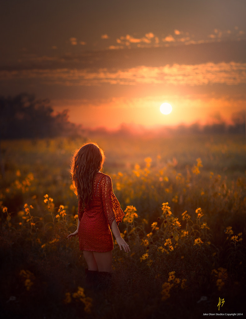 Red by Jake Olson Studios / 500px