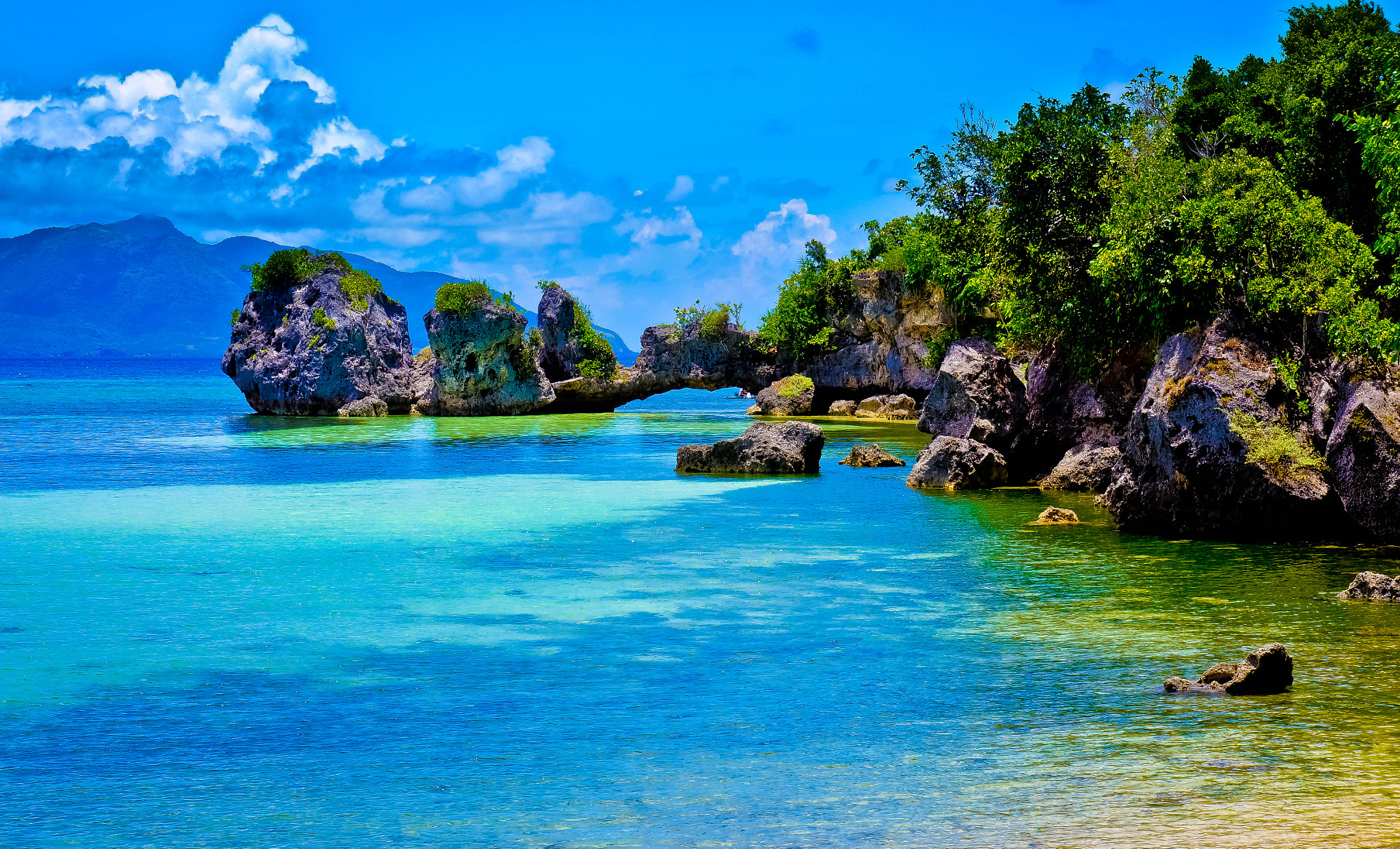 simara island by Manny Fajutag / 500px