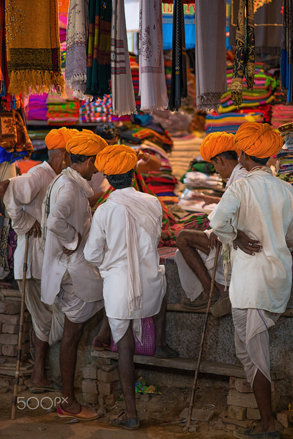 - Should we try a new color? by Henrik Ladegaard-Pedersen / 500px