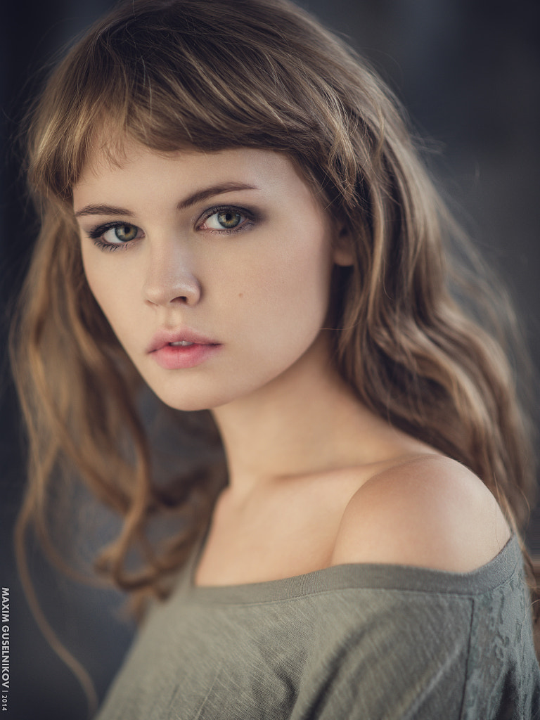 Anastasia by Maxim Guselnikov / 500px