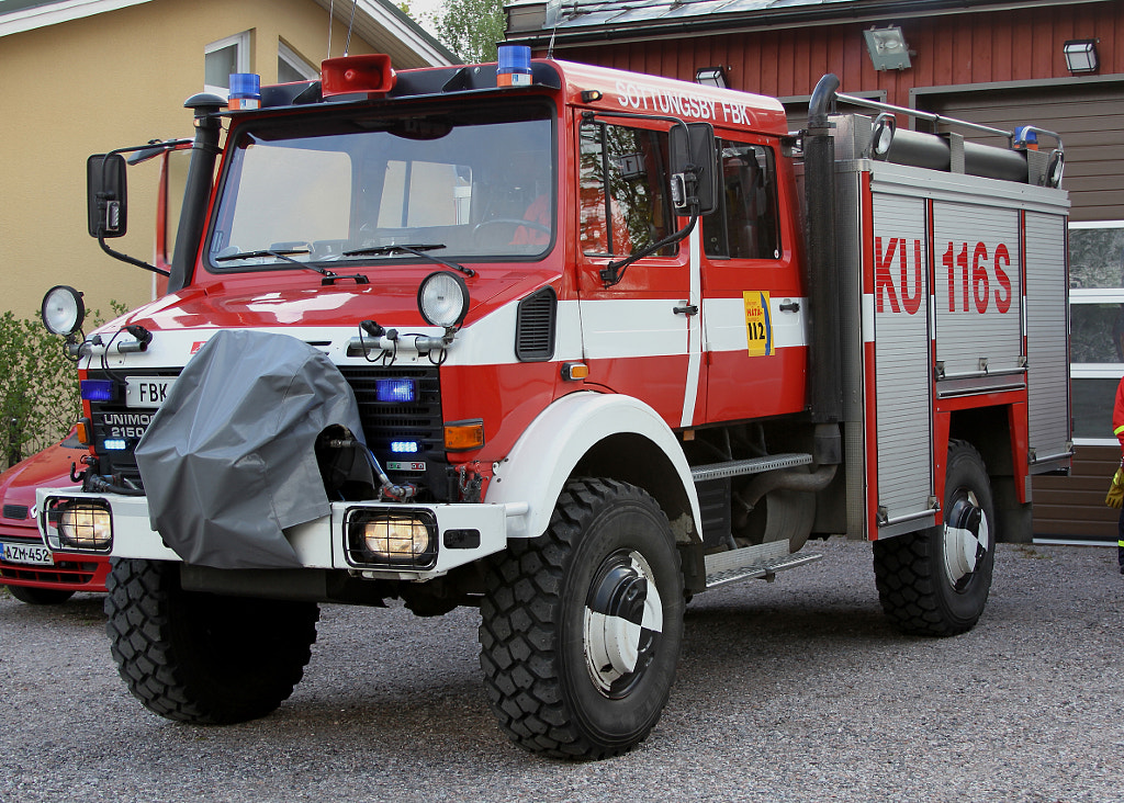 Mercedes benz Unimog Fire engine by Henrik Gustafsson / 500px