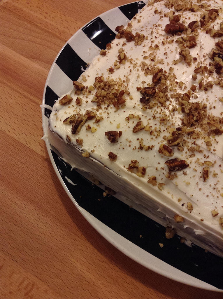 Butter Pecan Cake by Freddy Torres / 500px