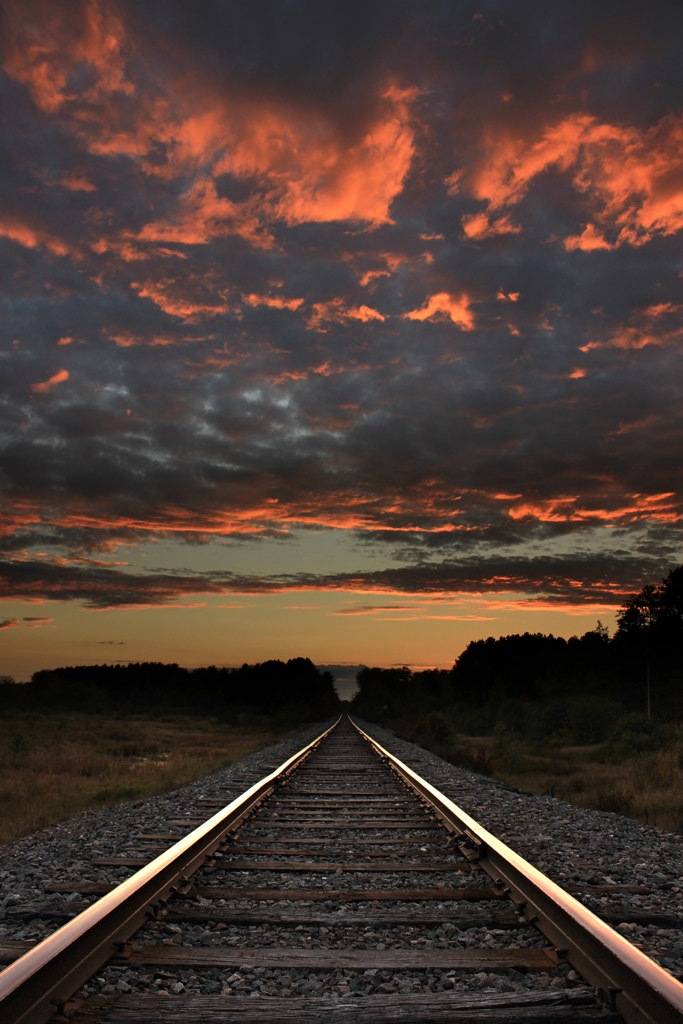 Down the Rail by Benjamin Tatrow / 500px